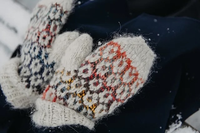 Fidda Mittens Bundles by Zanete Knits | Fig Tree Yarns